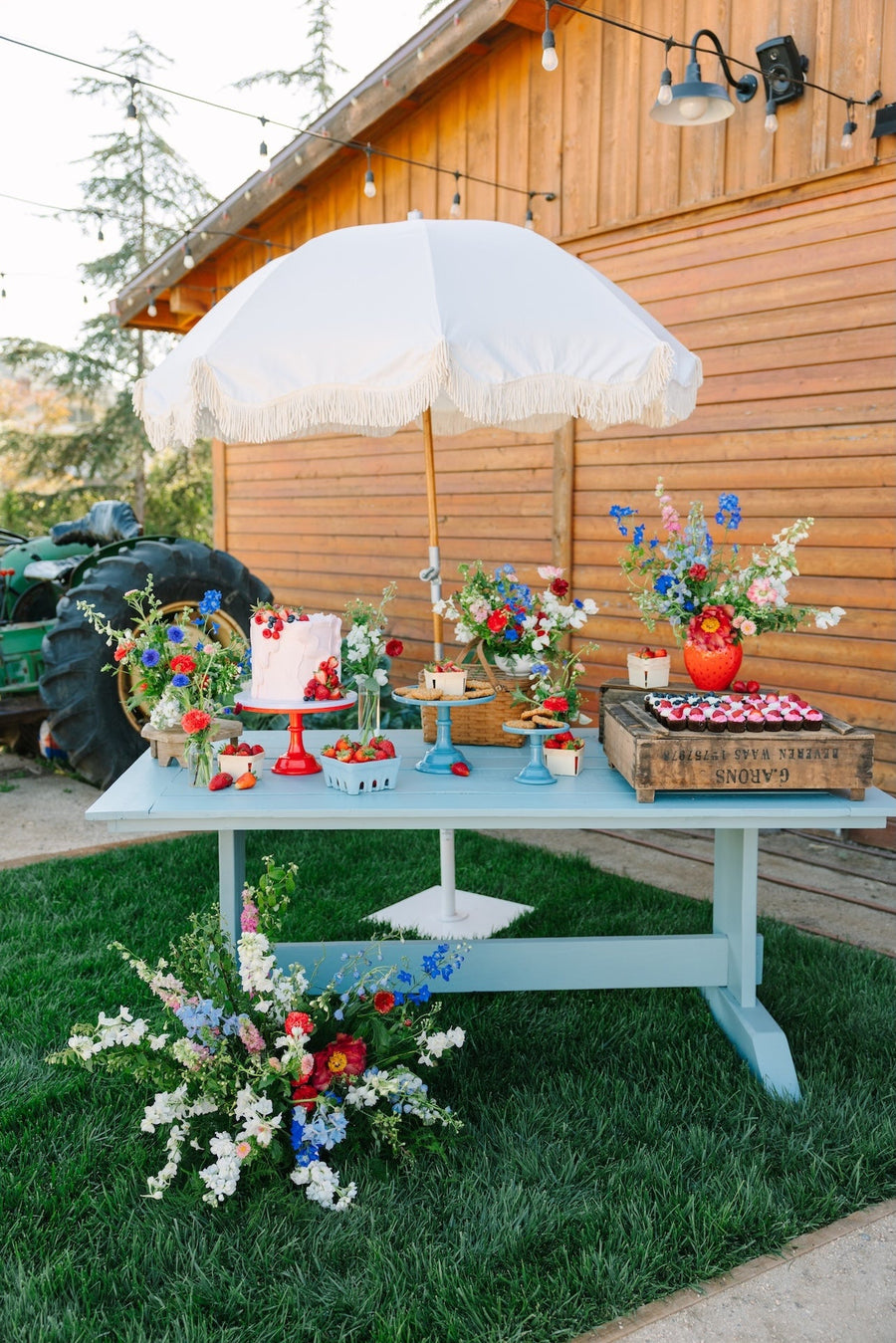 Berry Sweet Strawberry Party Ideas | Décor, Food & Styling Tips ...