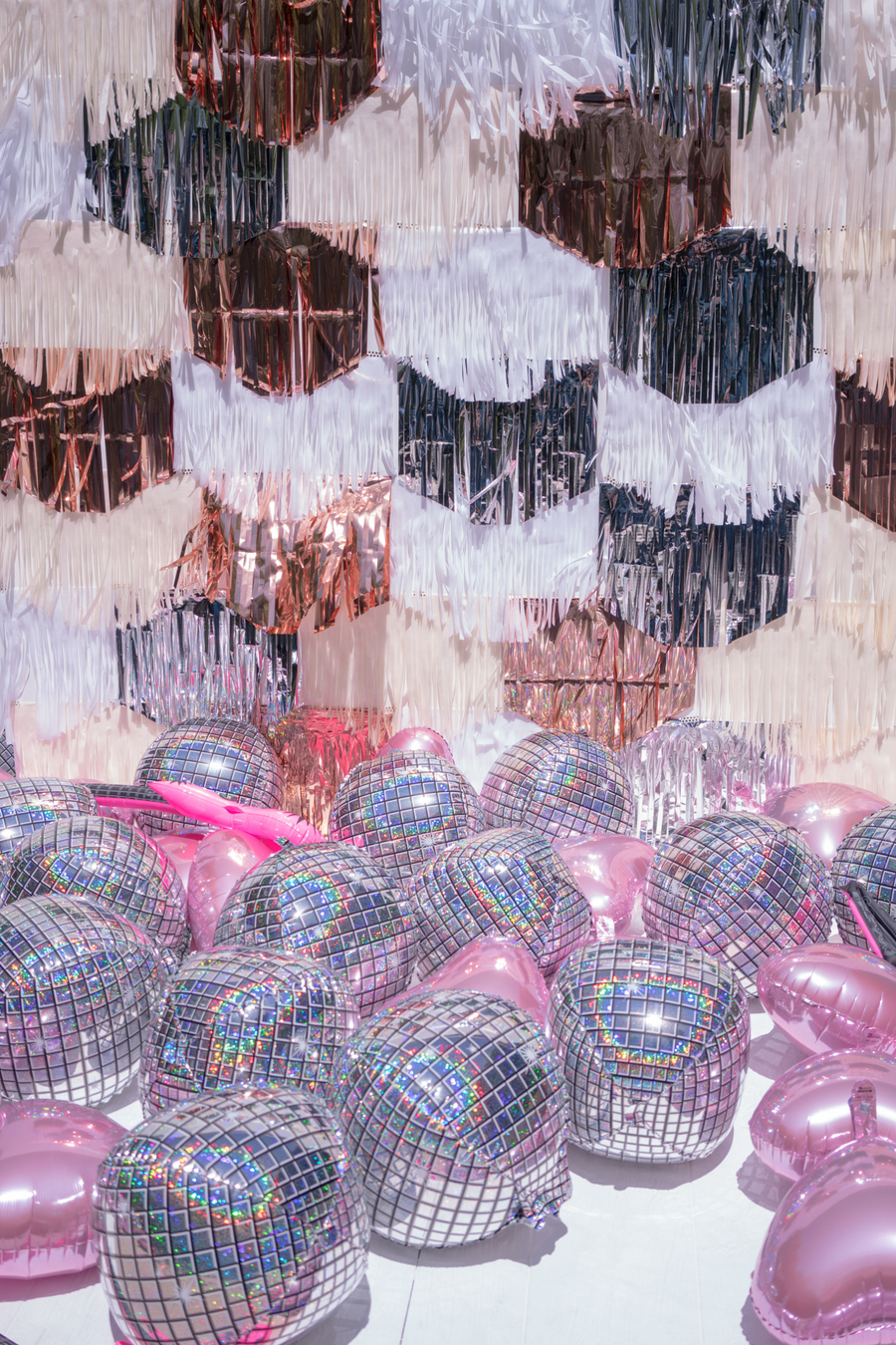 How to Throw the Perfect Pop Star Party | Planning Guide & Ideas ...