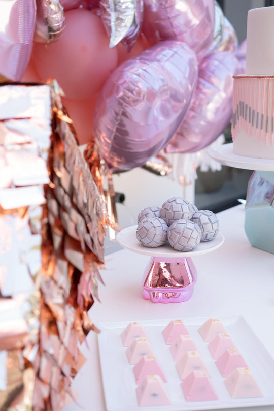 How to Throw the Perfect Pop Star Party | Planning Guide & Ideas ...