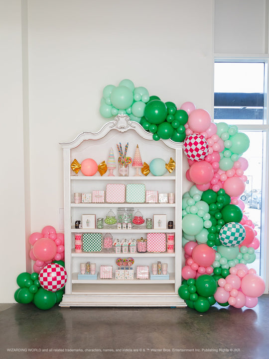 HOW TO THROW A MAGICAL HONEYDUKES-THEMED PARTY – Bonjour Fête