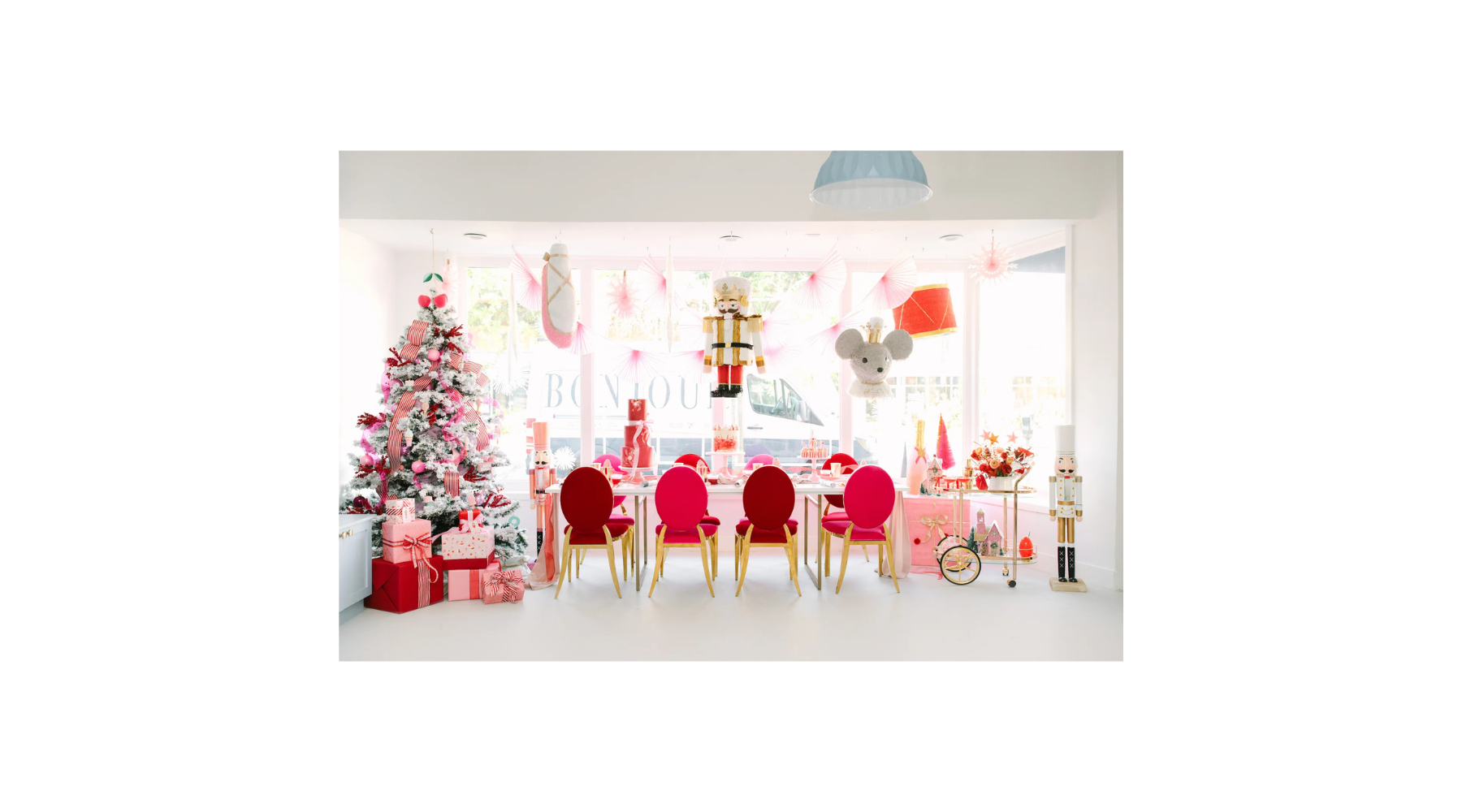 Nutcracker Christmas Party Ideas | Elegant Holiday Party Inspiration – Bonjour Fête