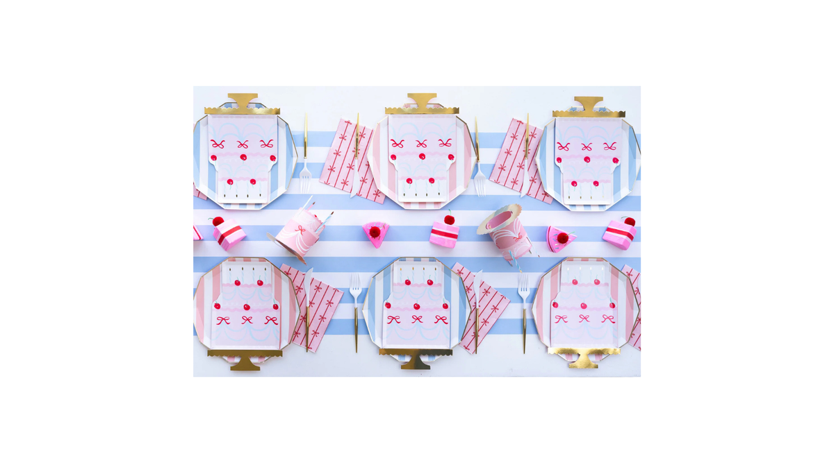 How to Use Paper Table Runners to Style Your Party Table – Bonjour Fête